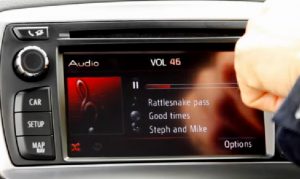 Toyota Touch & Go: how to play music via Bluetooth or a USB device ...