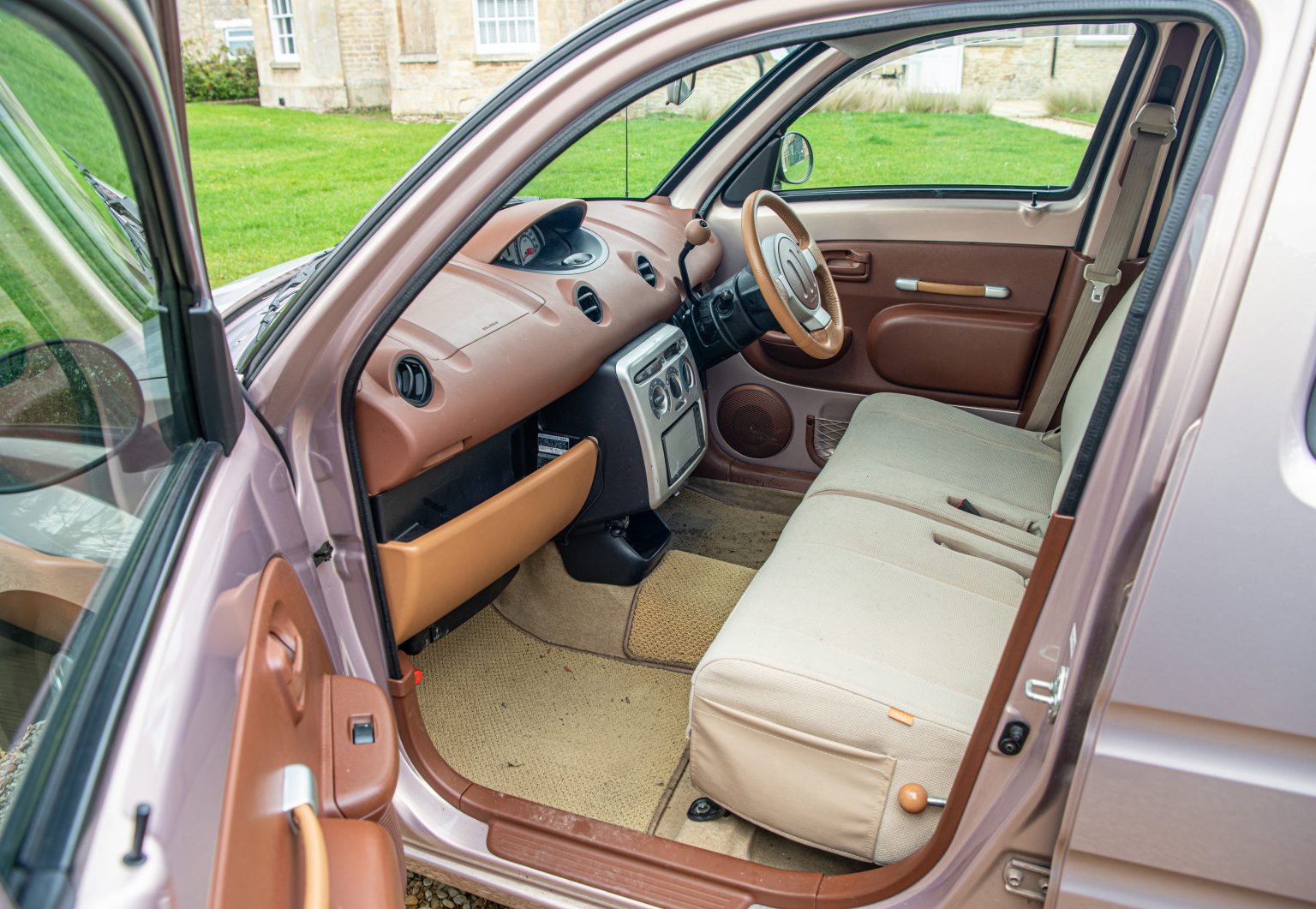 Toyota WiLL Vi: Have you ever heard of it? - Toyota UK Magazine