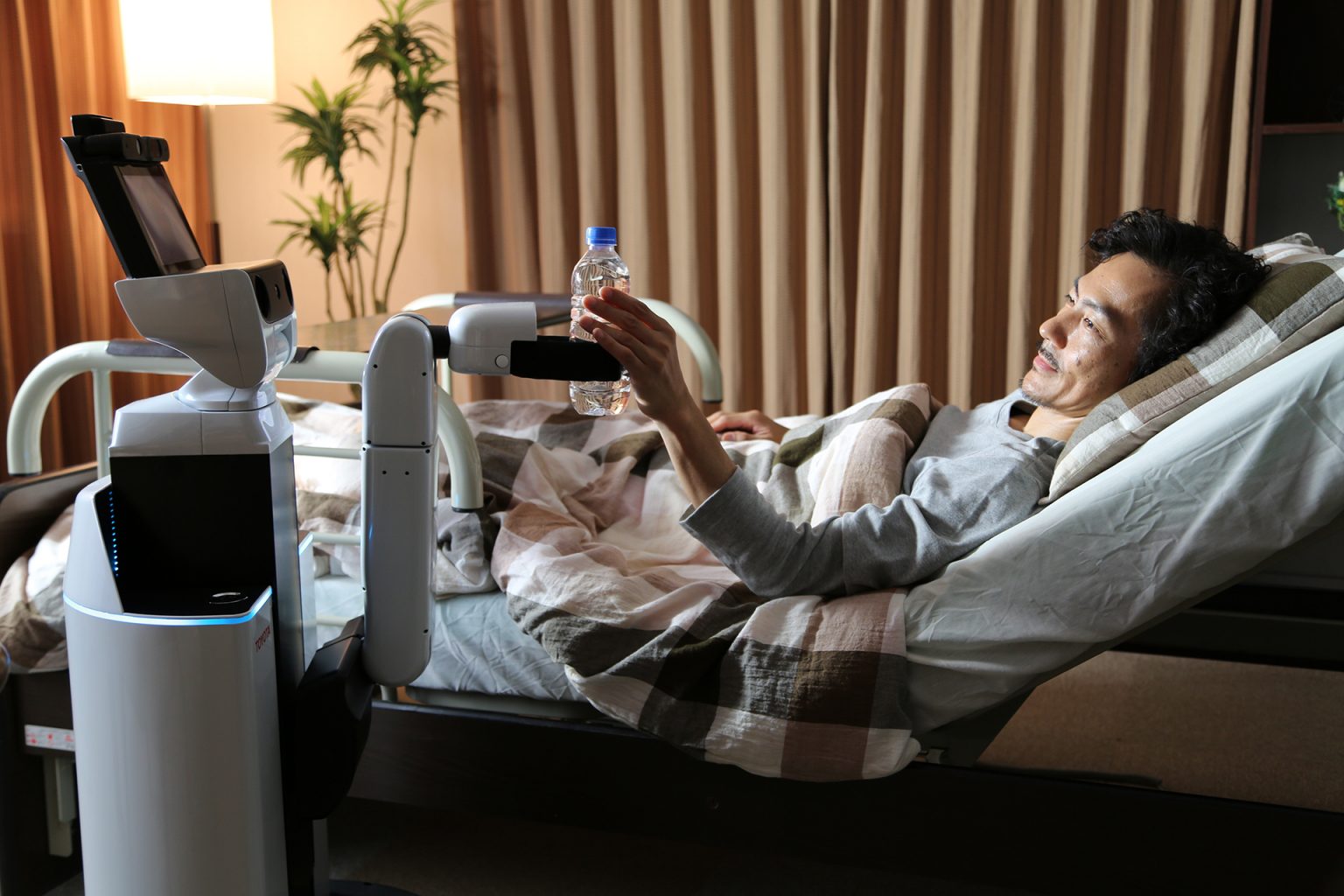 Toyota Human Support Robot: What is it and how can it be used? - Toyota ...