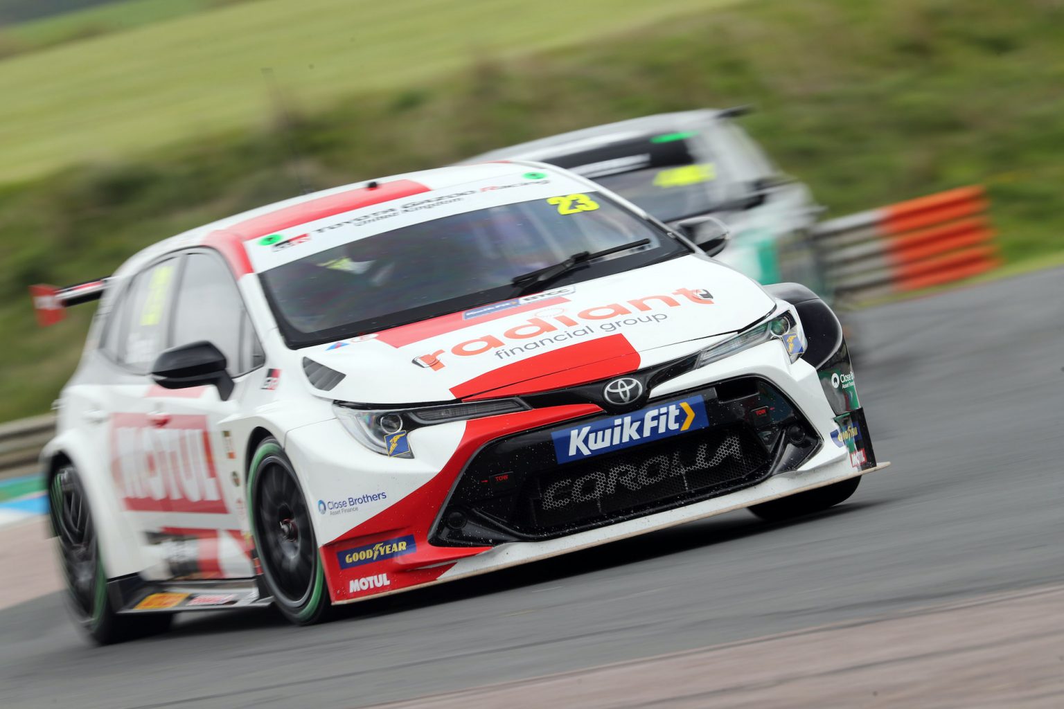 BTCC 2021: mixed results for TGR UK at Thruxton - Toyota UK Magazine