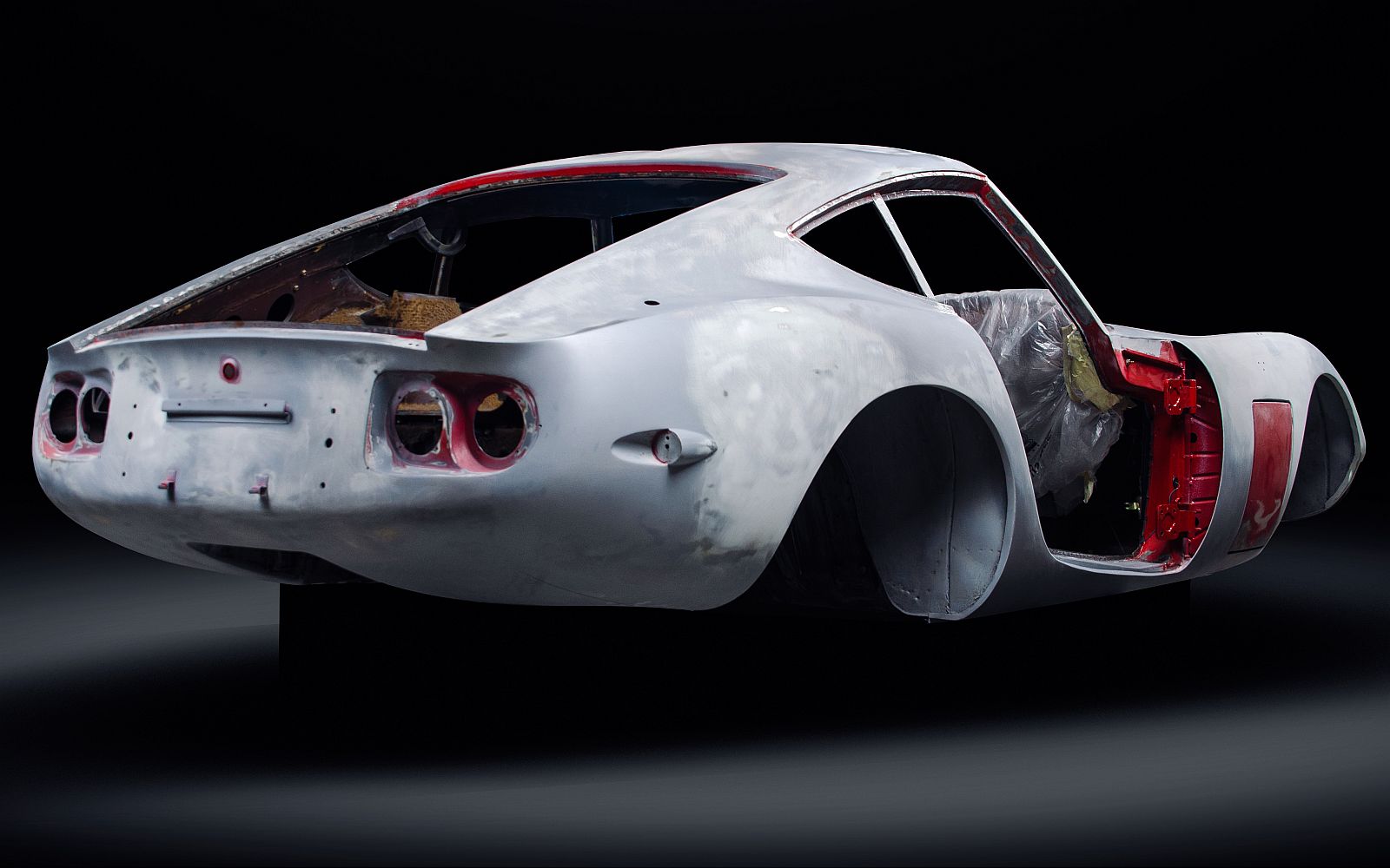 Follow the restoration of a Toyota 2000GT (updated) - Toyota UK Magazine