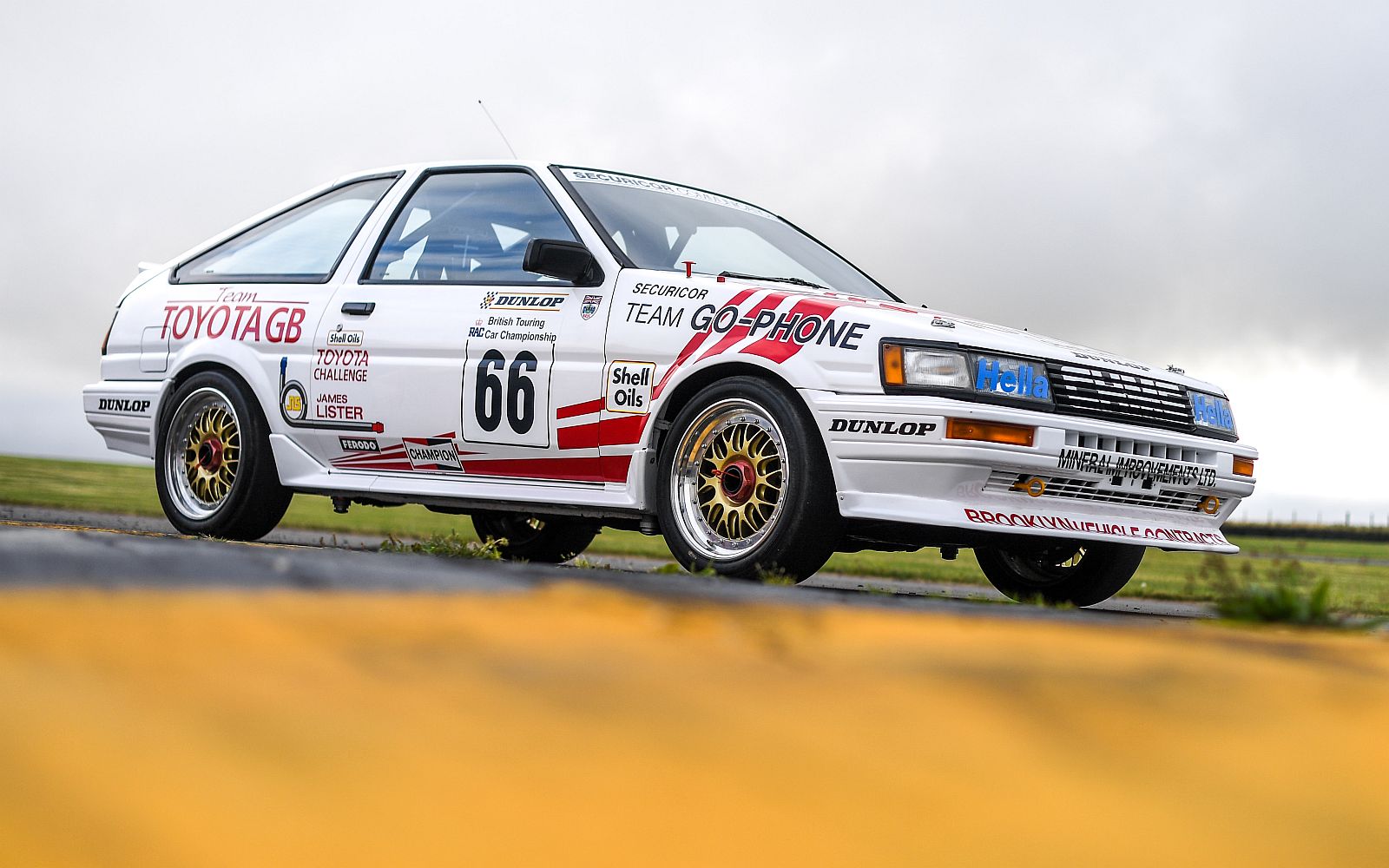 Which Corolla is fastest? - Toyota UK Magazine