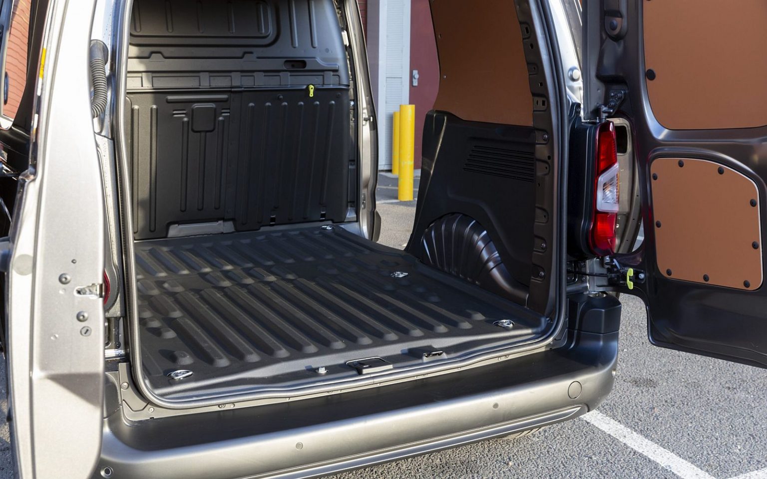 Toyota Proace City Electric van introduced - Toyota UK Magazine