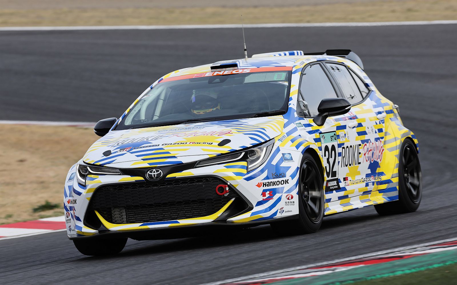 Toyota goes racing with three different fuels - Toyota UK Magazine