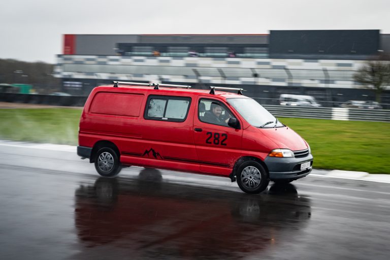 Toyota 2000GT Super GT racer - do you like it? - Toyota UK Magazine