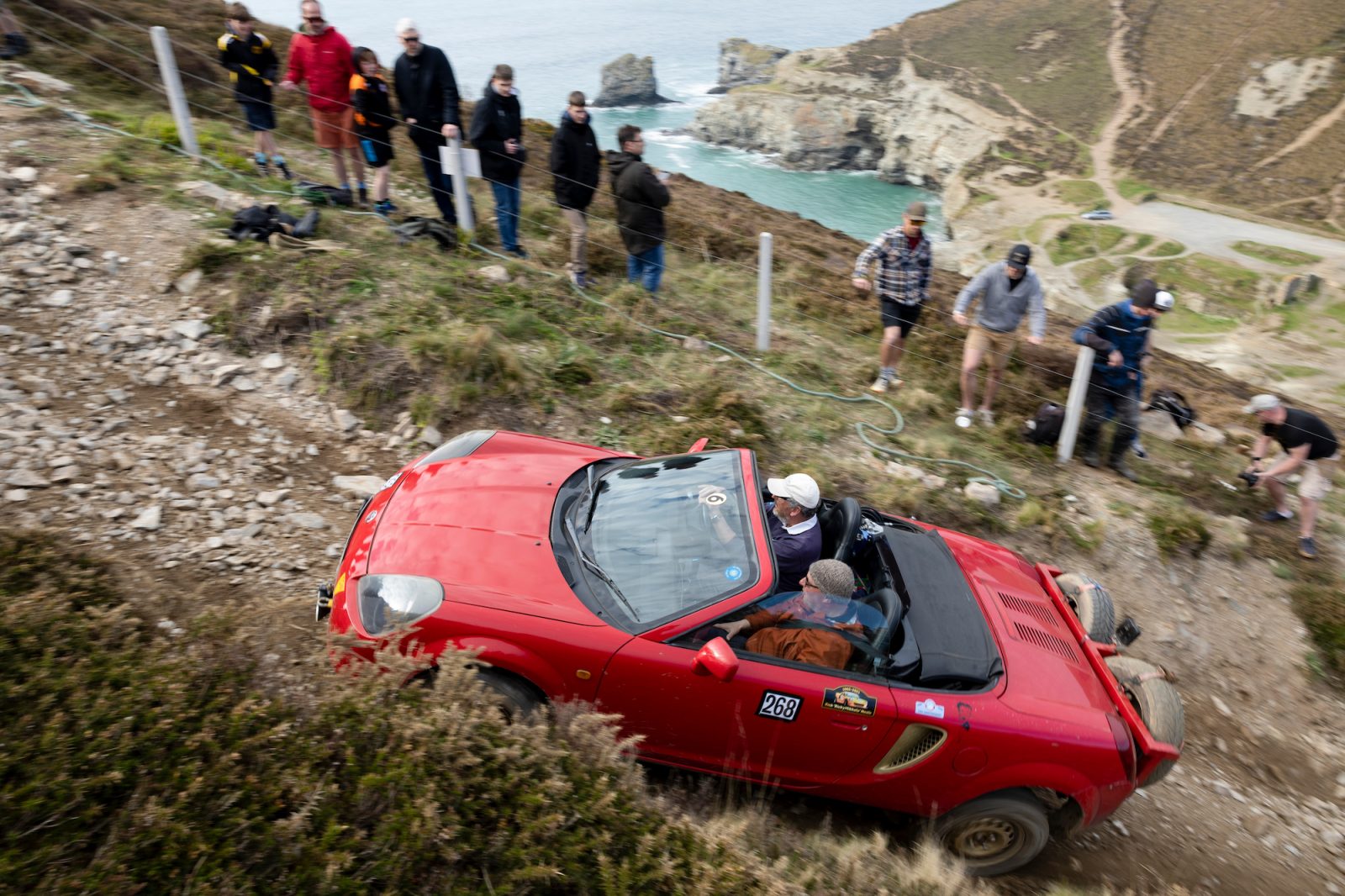 Off-road MR2s tackle Land’s End Trial - Toyota UK Magazine