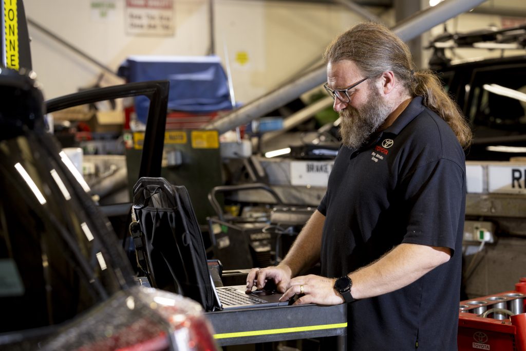 Ron Brooks Ilkeston – how to win an Ichiban Award - Toyota UK Magazine