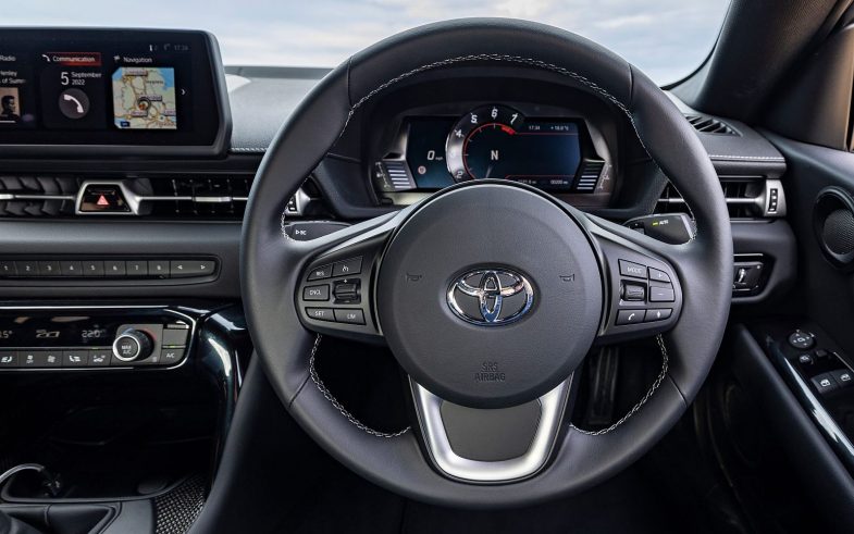 How to adjust the time on your Toyota's clock - Toyota UK Magazine
