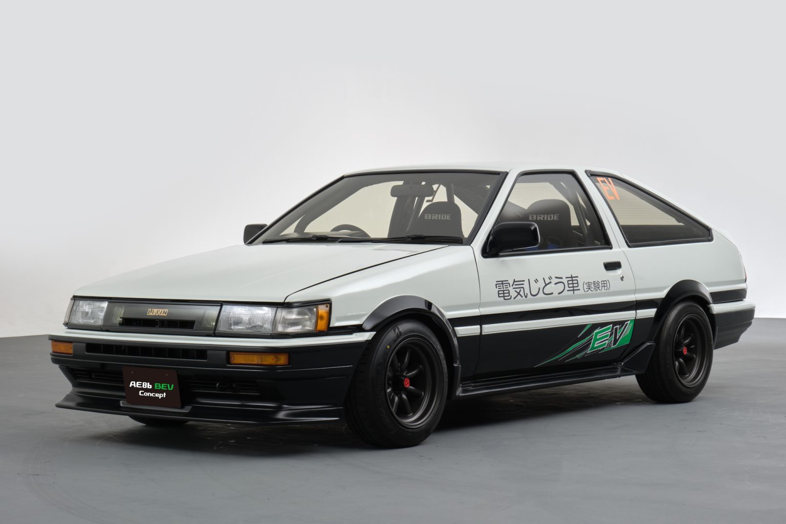 Restomod AE86 pair revealed at Tokyo Auto Salon - Toyota UK Magazine