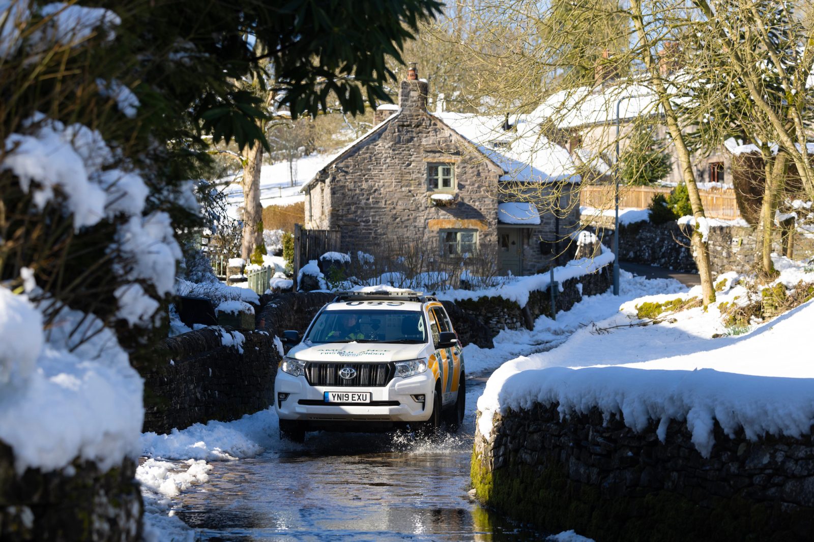 Land Cruiser ambulance - Moorlands lifesaver - Toyota UK Magazine
