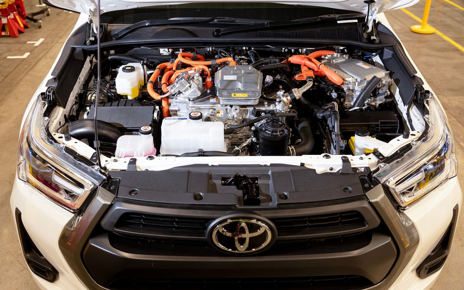 Hydrogen Hilux: British-built prototypes reach final development phase ...