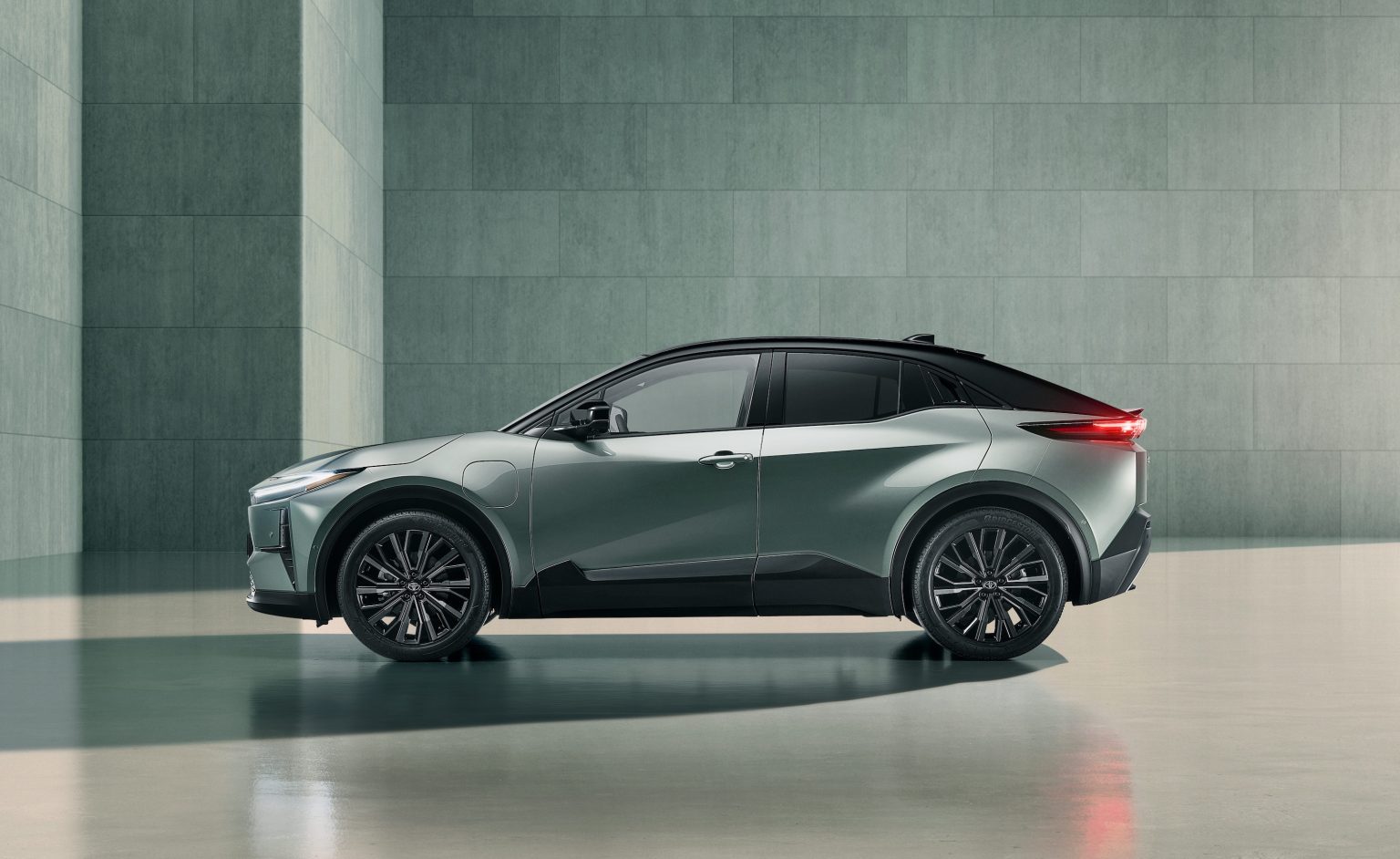 Introducing the all-new battery electric Toyota C-HR+ - Toyota UK Magazine